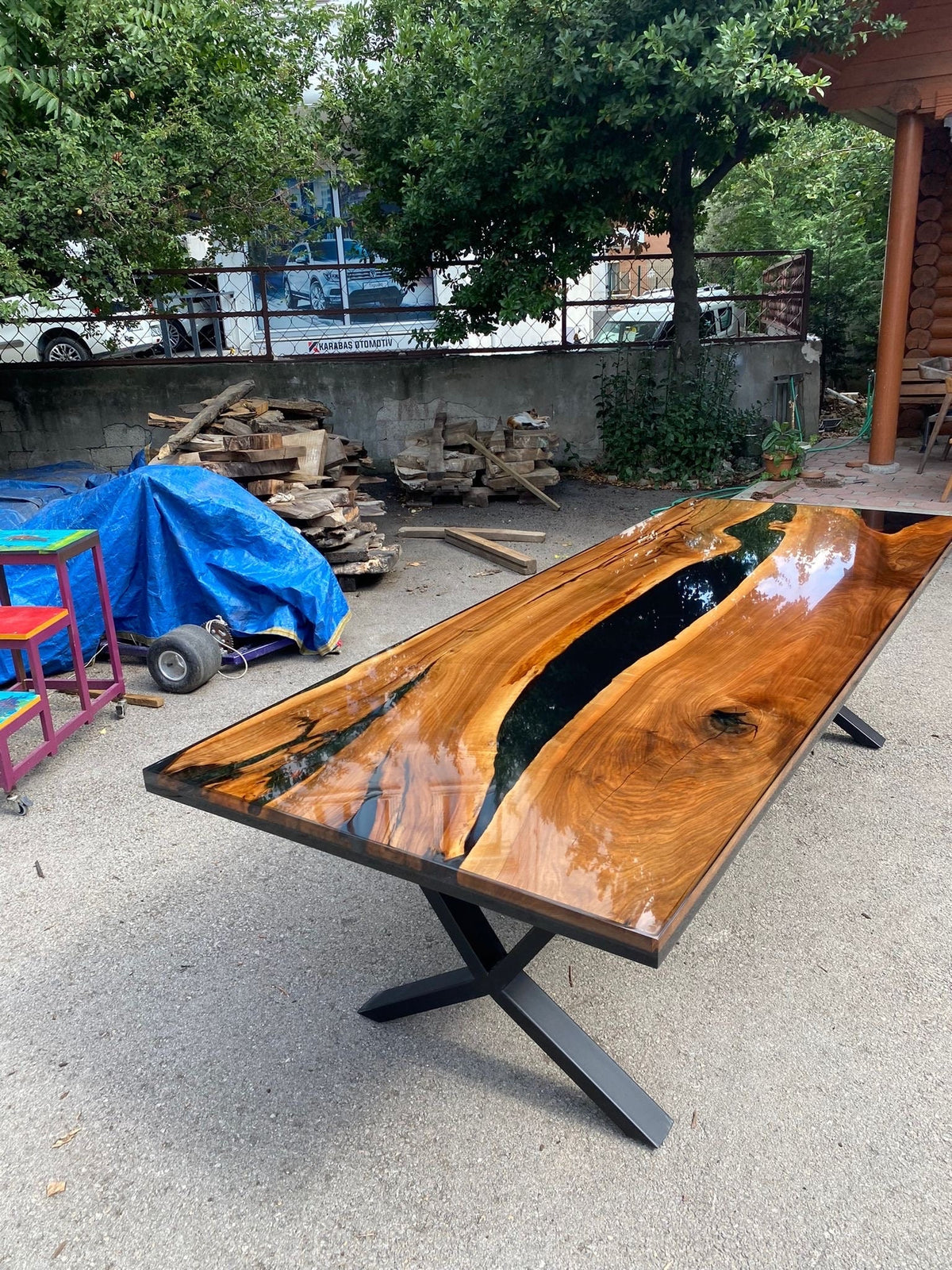 Custom Epoxy Resin Table, Custom 108” x 40” Unique Walnut Shiny Black ...